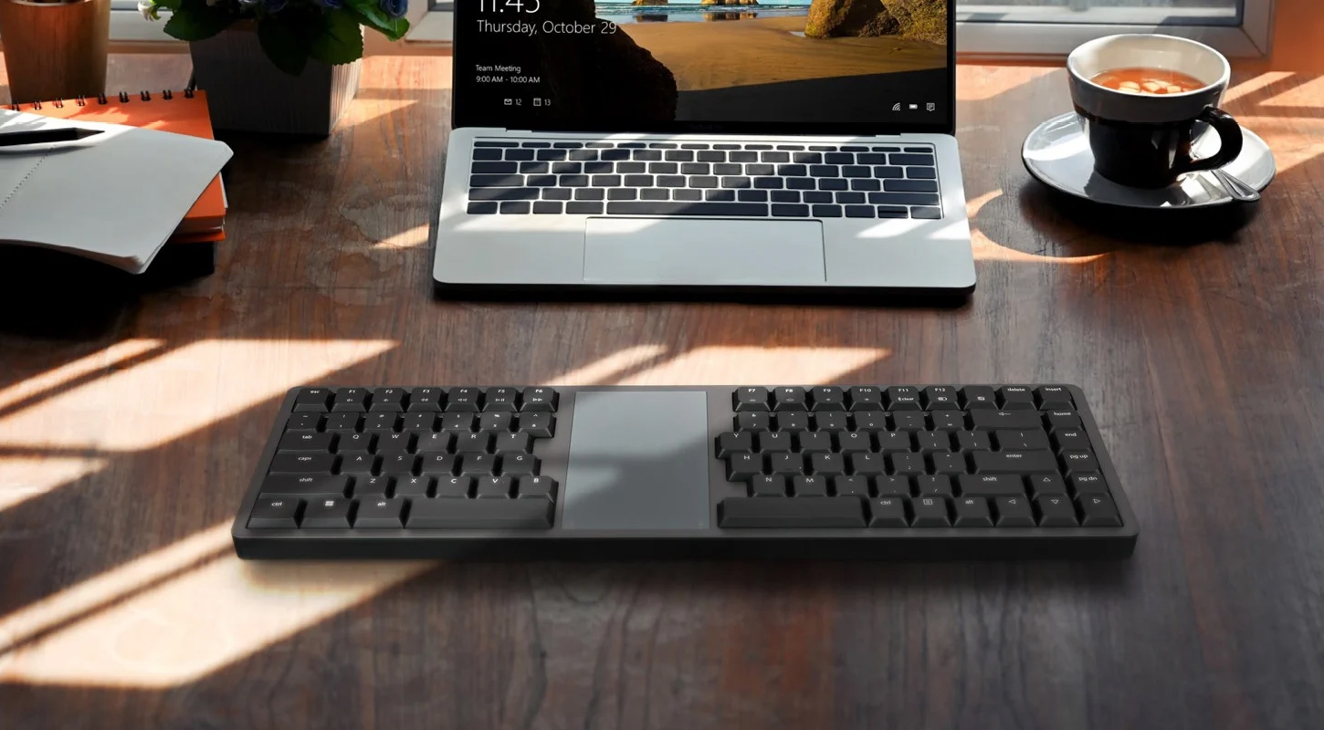 FORM Split Touchpad Keyboard by Kinesis Corporation : ErgoCanada ...